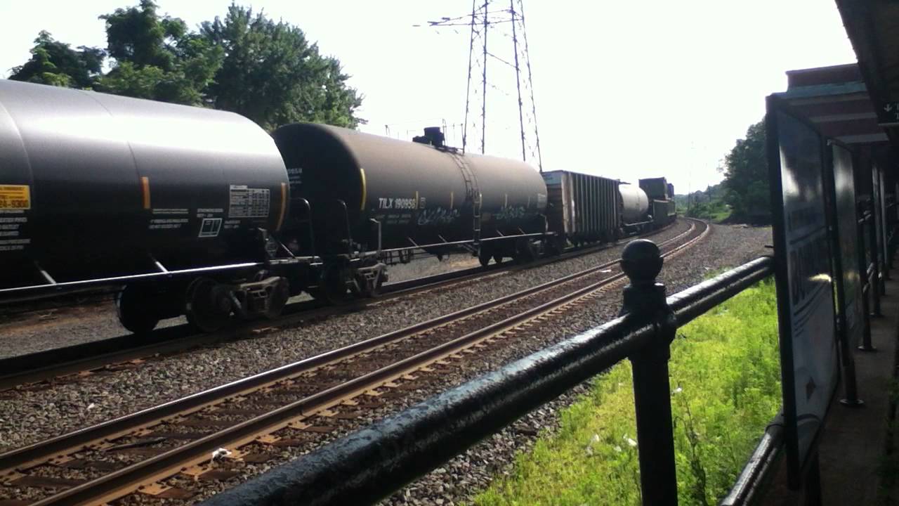 NS 18G with a rare MN F40PH-3C in tow - YouTube