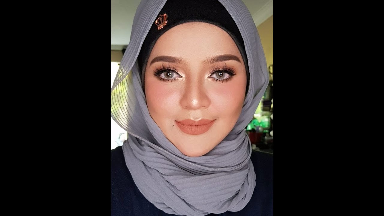 MUA Bellaz : Makeup Soft Half Cut Crease, Guna NYX Cosmetics Simple ...