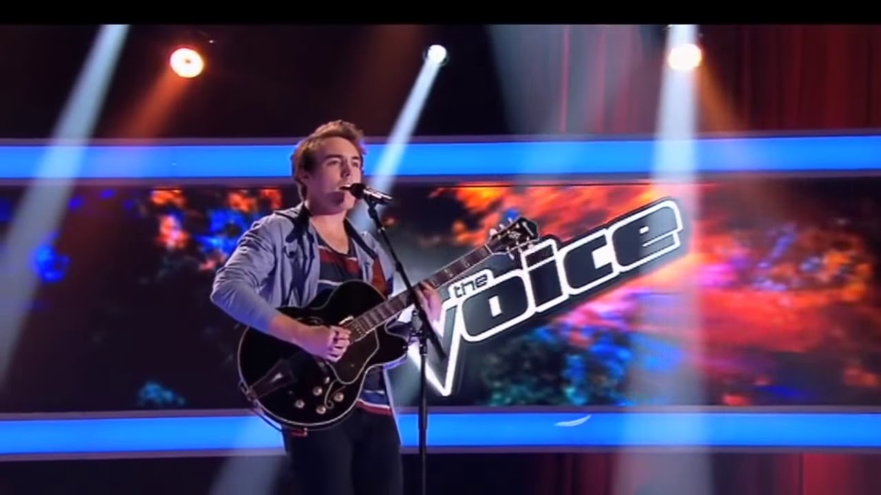 ALL judges shocked!! Chris Sheehy performs One More Night The Voice ...