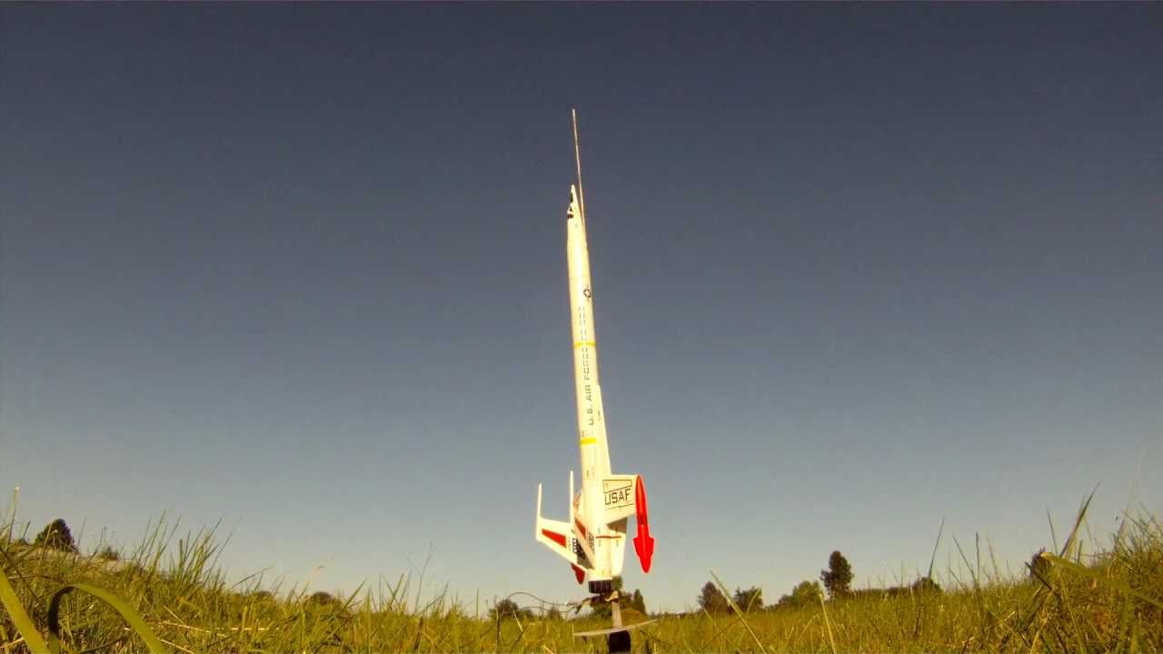 Estes Rocket Interceptor - YouTube