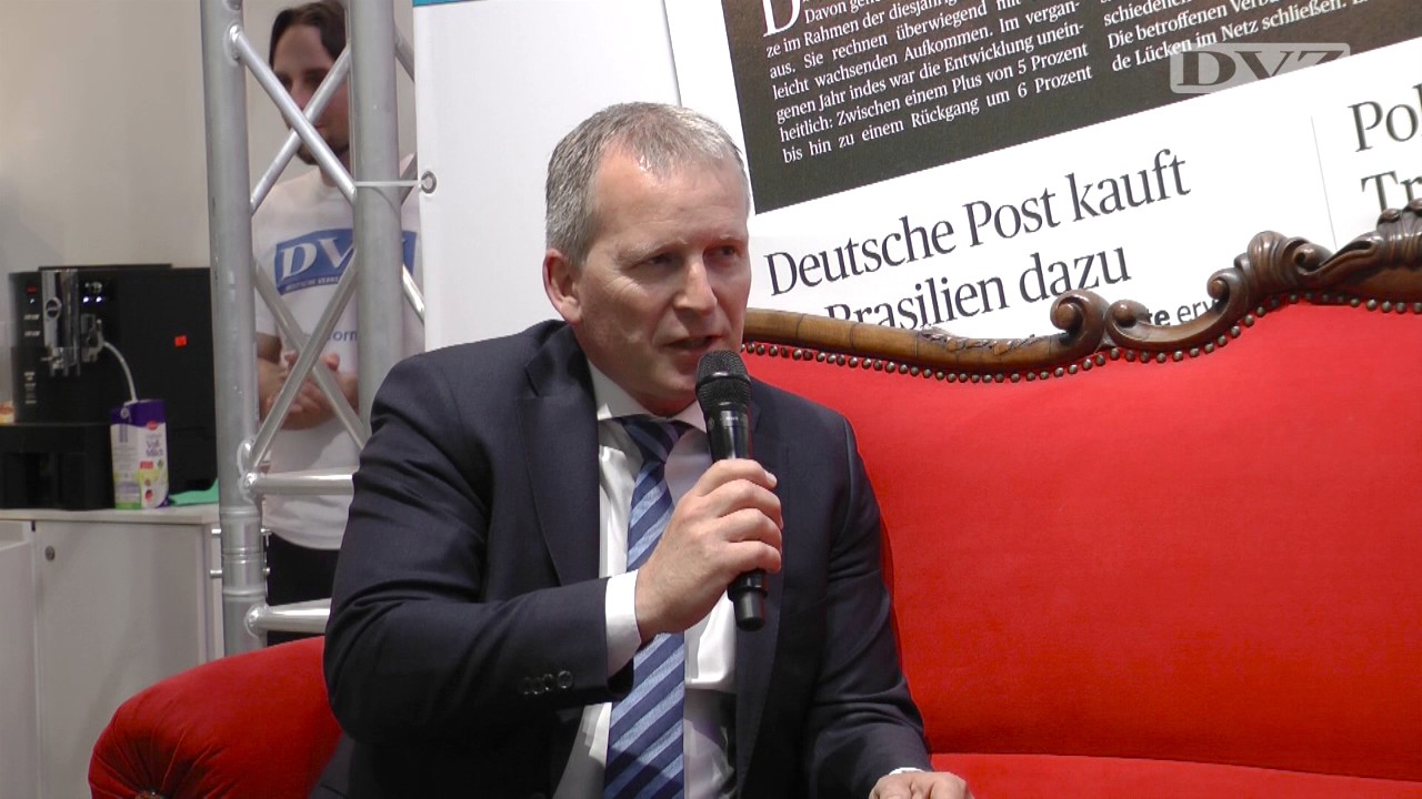 transport logistic 2017: Michael Blach auf dem Roten Sofa der DVZ - YouTube