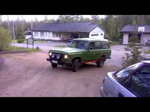 toyota landcruiser hj60 engine start - YouTube