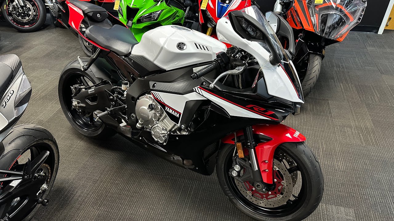 2016 Yamaha YZF-R1S - Jordan in Philadelphia - YouTube