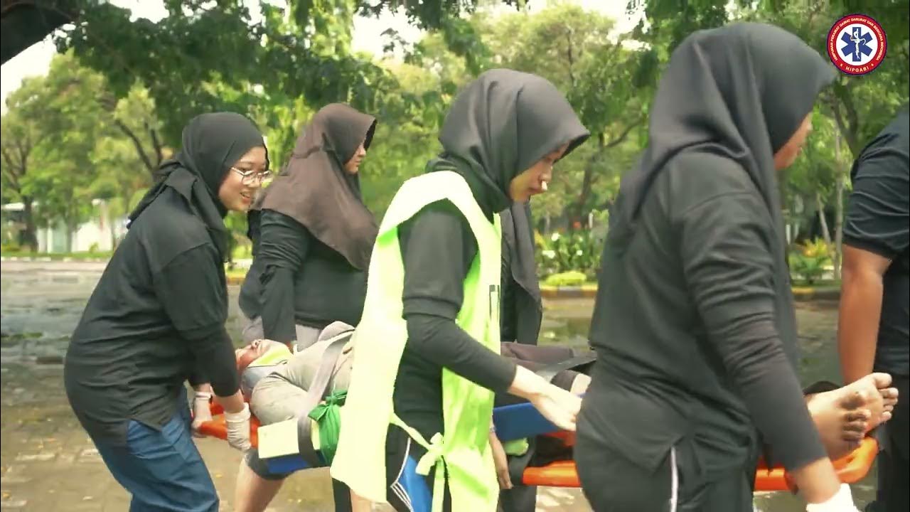 Simulasi Penanggulangan Bencana HIPGABI Jatim & Fakultas Keperawatan Universitas Airlangga - YouTube