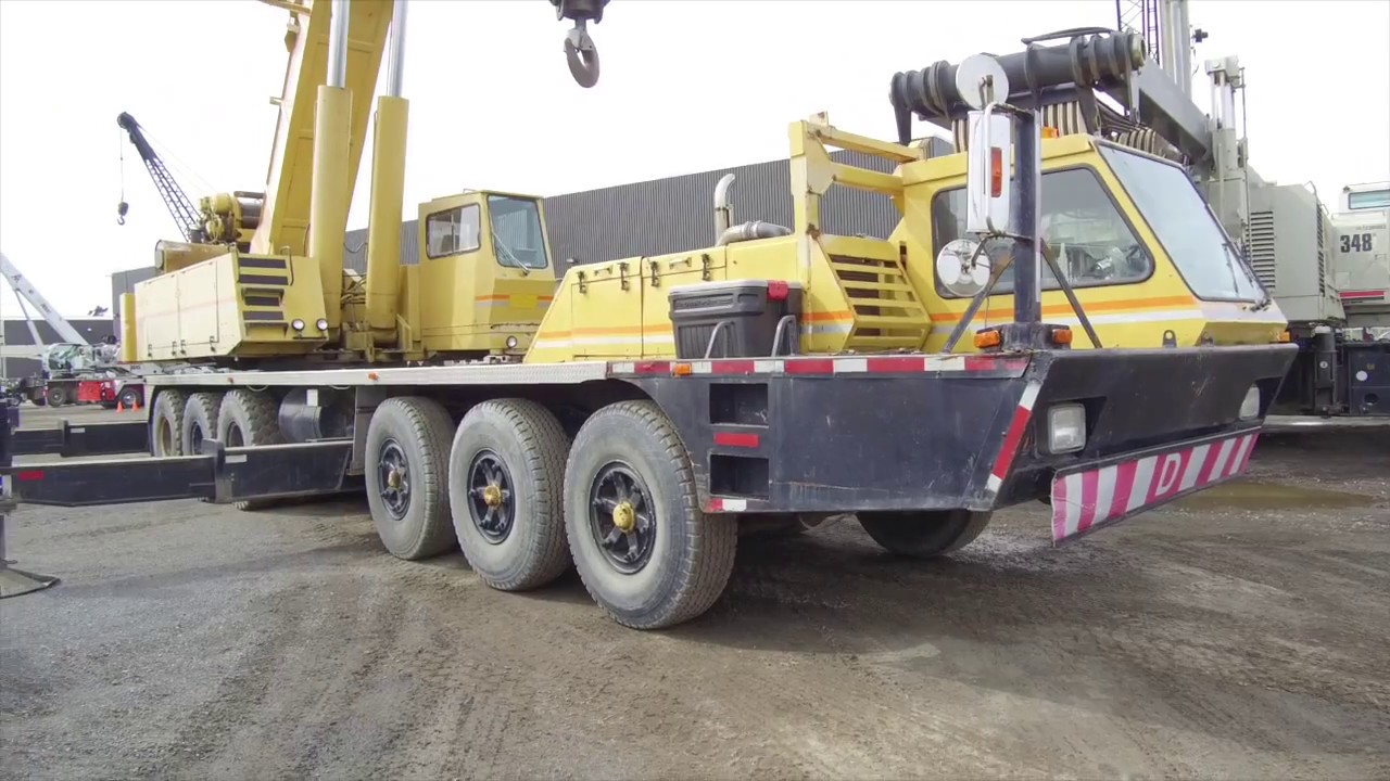 Grove TM875 1977 - YouTube