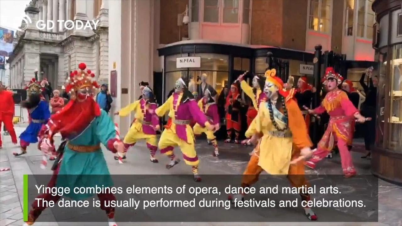 Guangdong's Yingge Dance comes on stage at London's Trafalgar Square ...