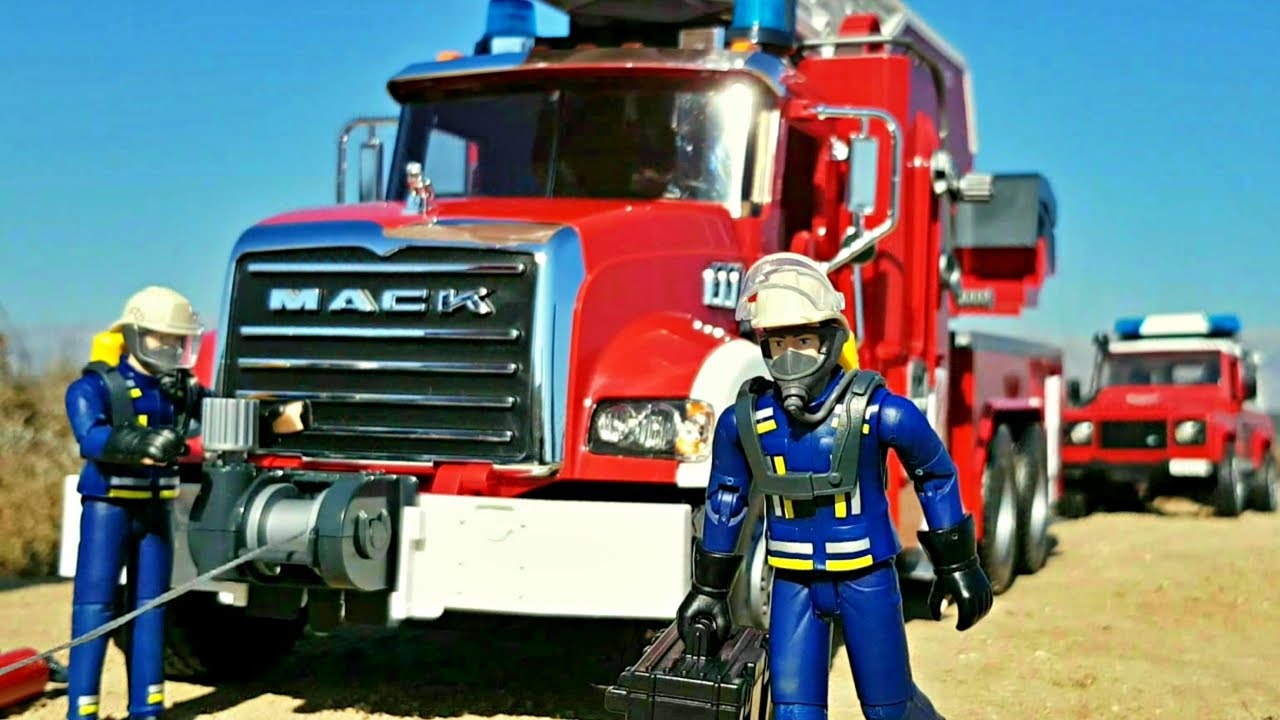 Cars, Fire Truck, Excavator, Police Cars, Tractor & Ambulance Toy ...