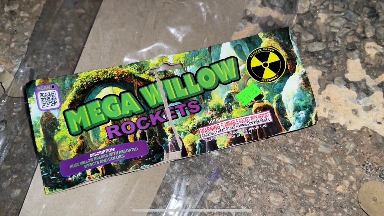 Mega Willow Rockets 🚀 (Nuclear Power Fireworks) - YouTube