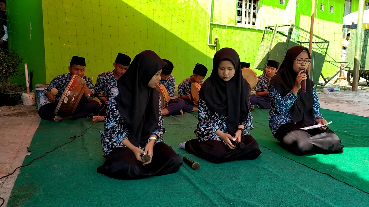 Demo Ekstrakurikuler Hadroh 2019 | MTs Salafiyah Bode - YouTube