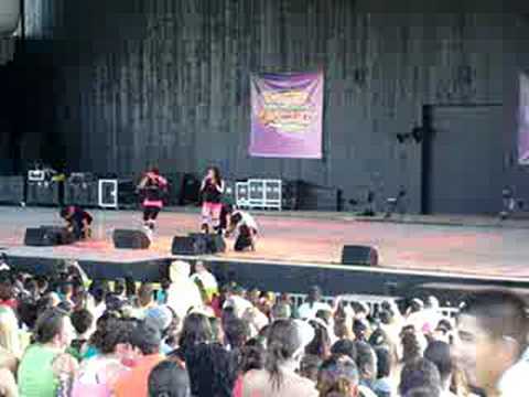 Prima J Performing Rockstar at Six Flags Fiesta Texas - YouTube