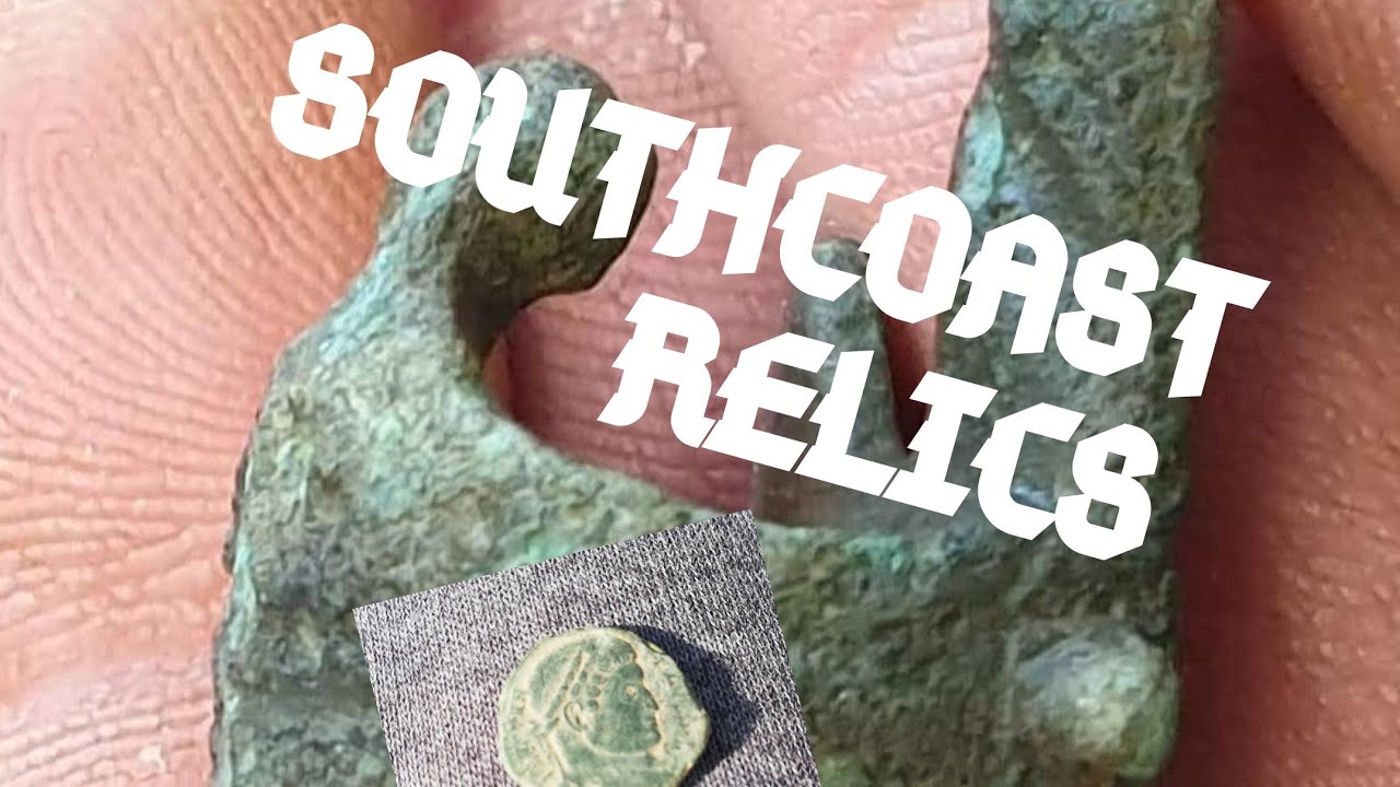 Roman Silver & 1st Century Roman Brooch Metal Detecting Hampshire - YouTube