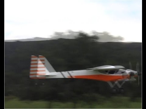 Chris Foss Wot 4 Aerobatics - YouTube