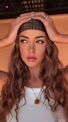 Mia_Fer_Life_Style___Biography___Social_Media_Star___Model - YouTube