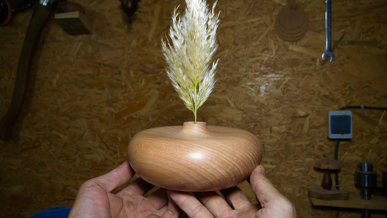 ‏Woodturning to make a small wooden 🪴🪵pot - YouTube
