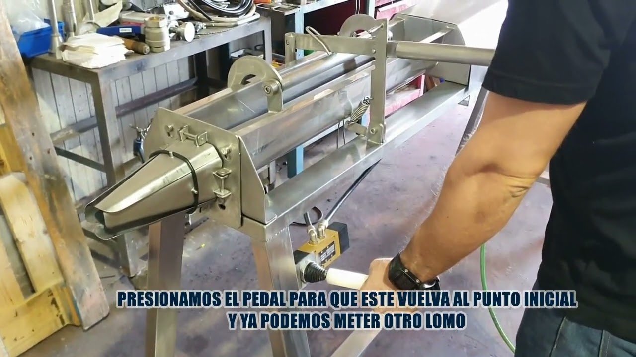 EMBUCHADORA SEMIAUTOMÁTICA SERRANO - YouTube