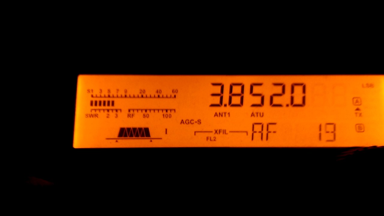 Intermittent noise on 75 Meters - YouTube