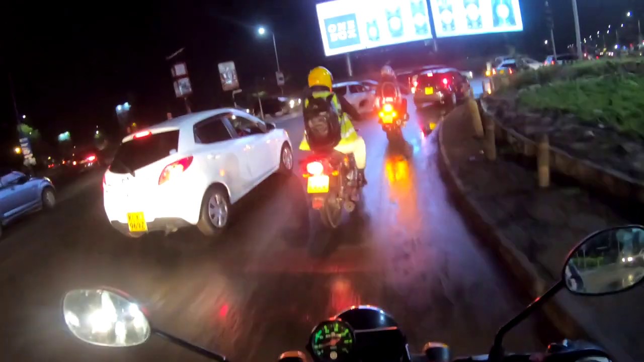 Night commute ft bmw r1200r | stay safe everyone - YouTube