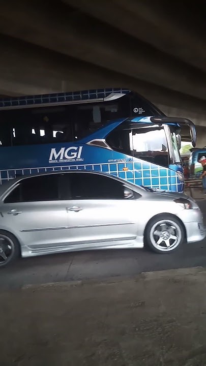 bus mgi dicileunyi - YouTube