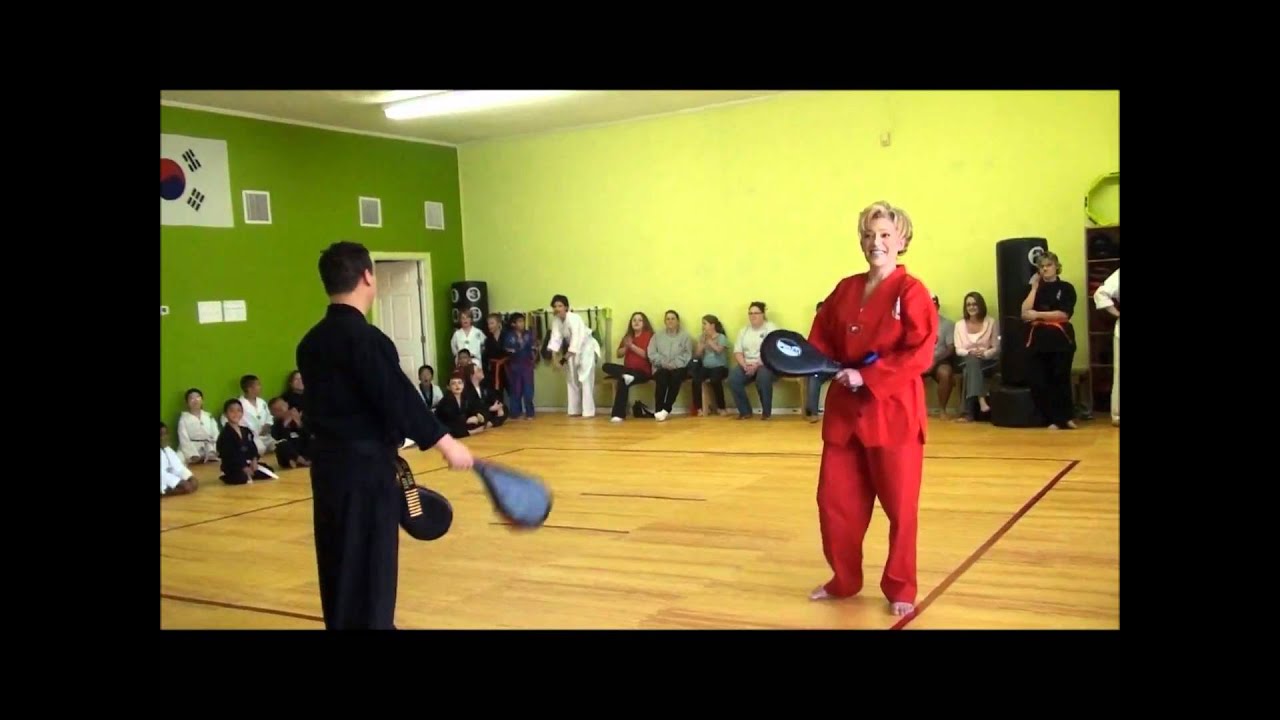 FLYING TRIPLE,QUAD FRONT KICK - YouTube