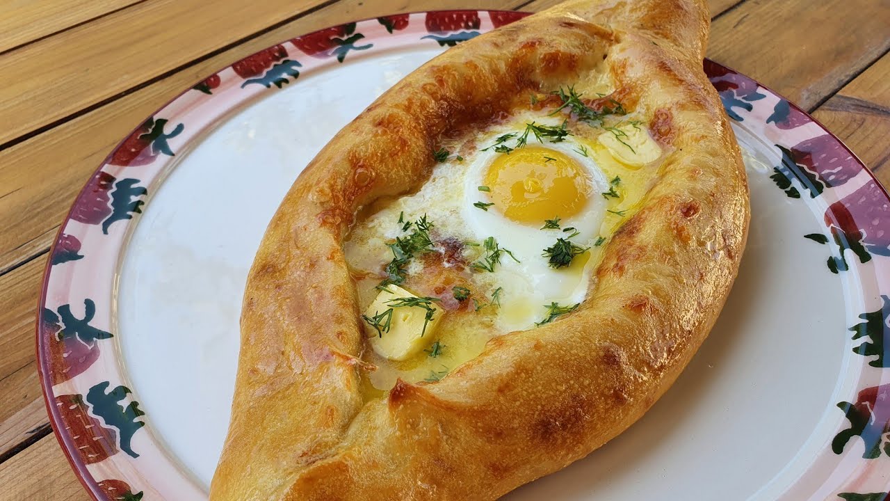 EASY AND SUPER DELICIOUS GEORGIAN CHEESE BREAD - KHACHAPURI - YouTube