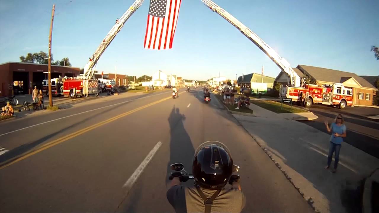 "United We Stand" with Father John Manno - YouTube