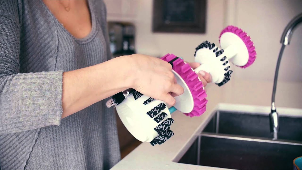 Brush Cleaning Routine - YouTube