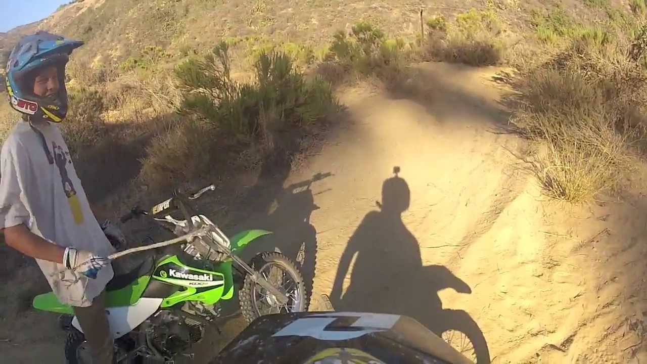 Klx 110 race battle with ttr90 - YouTube
