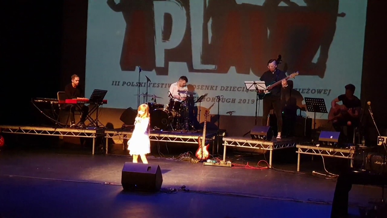 Hania Borowicz - Śpiewam i Tańczę - YouTube