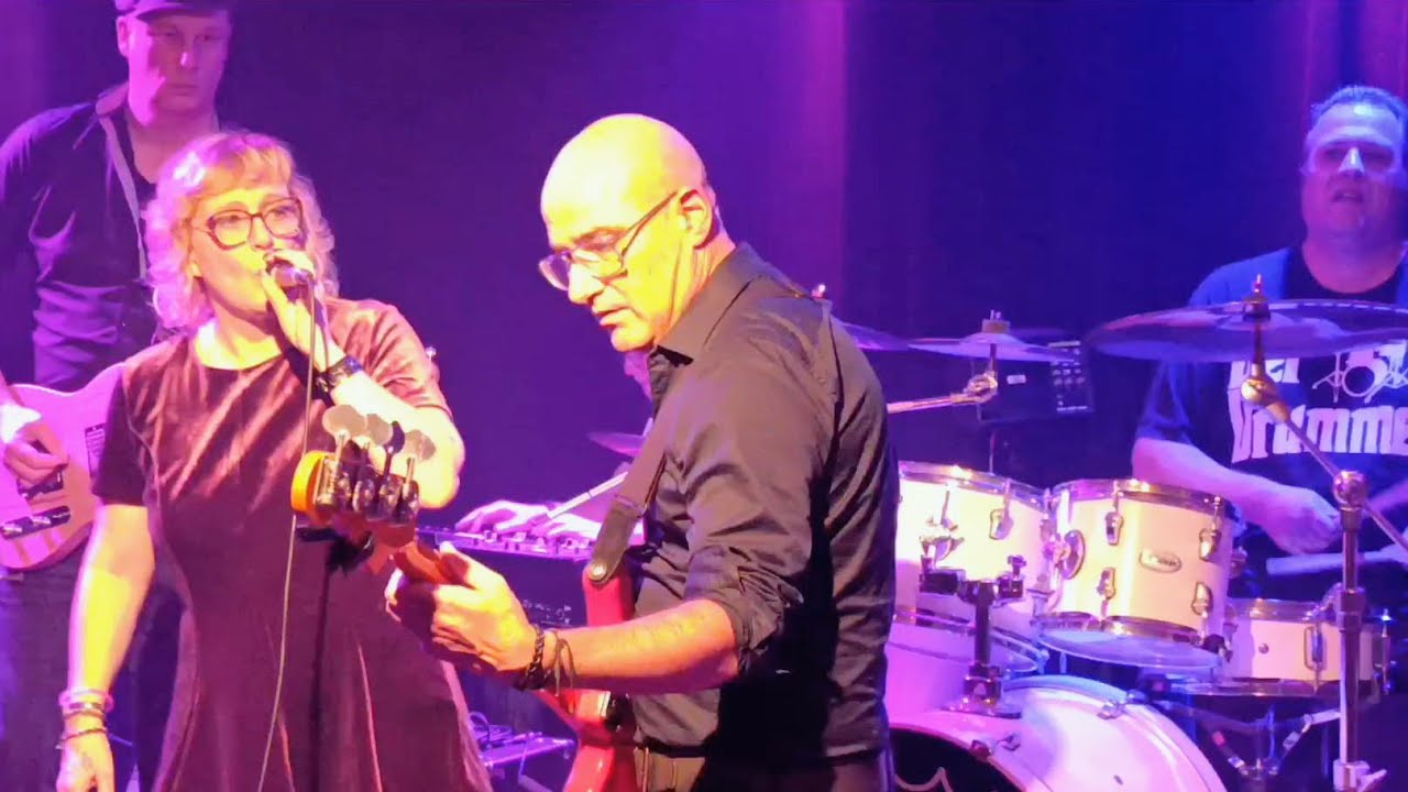 Spinners Blues Machine - Walk In My Shadow (Joe Bonamassa, 2012) - YouTube
