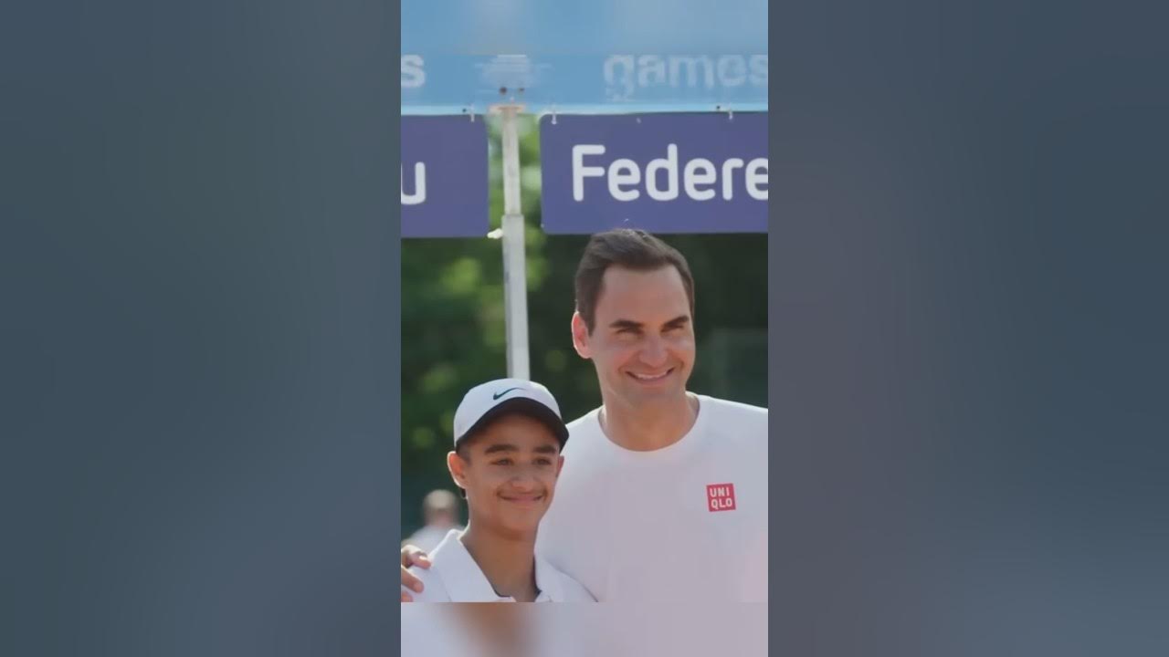 Roger Federer Kept His Pinky Promise... #rogerfederer #tennis - YouTube