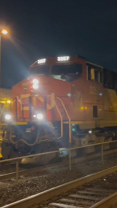 CN M383 with thunder cab 8018 - YouTube