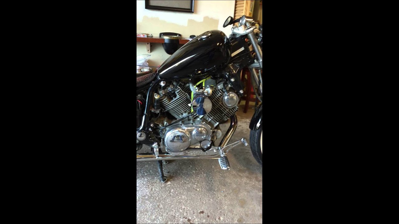 86 Yamaha virago xv700 single carb bobber - YouTube