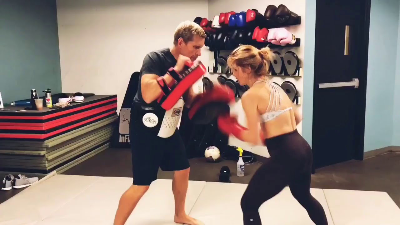 Emily Bett Rickards Training 07.23.2018 - YouTube