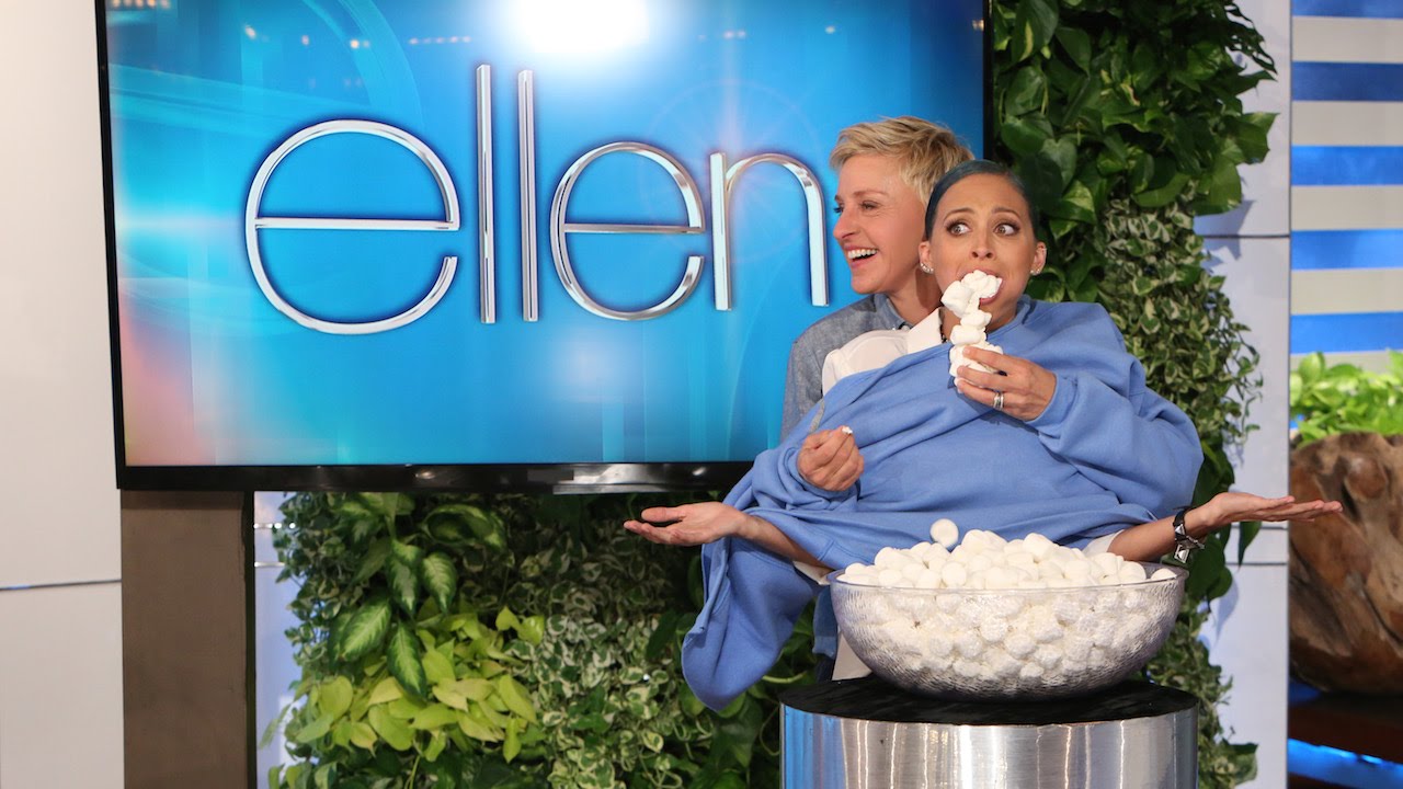 Nicole Richie Breaks an Ellen Show Record - YouTube