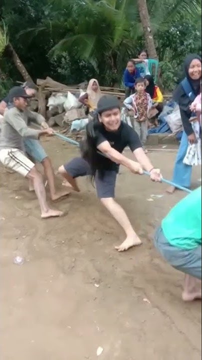 expresi lomba tarik tambang 17 agustus gokil abis - YouTube