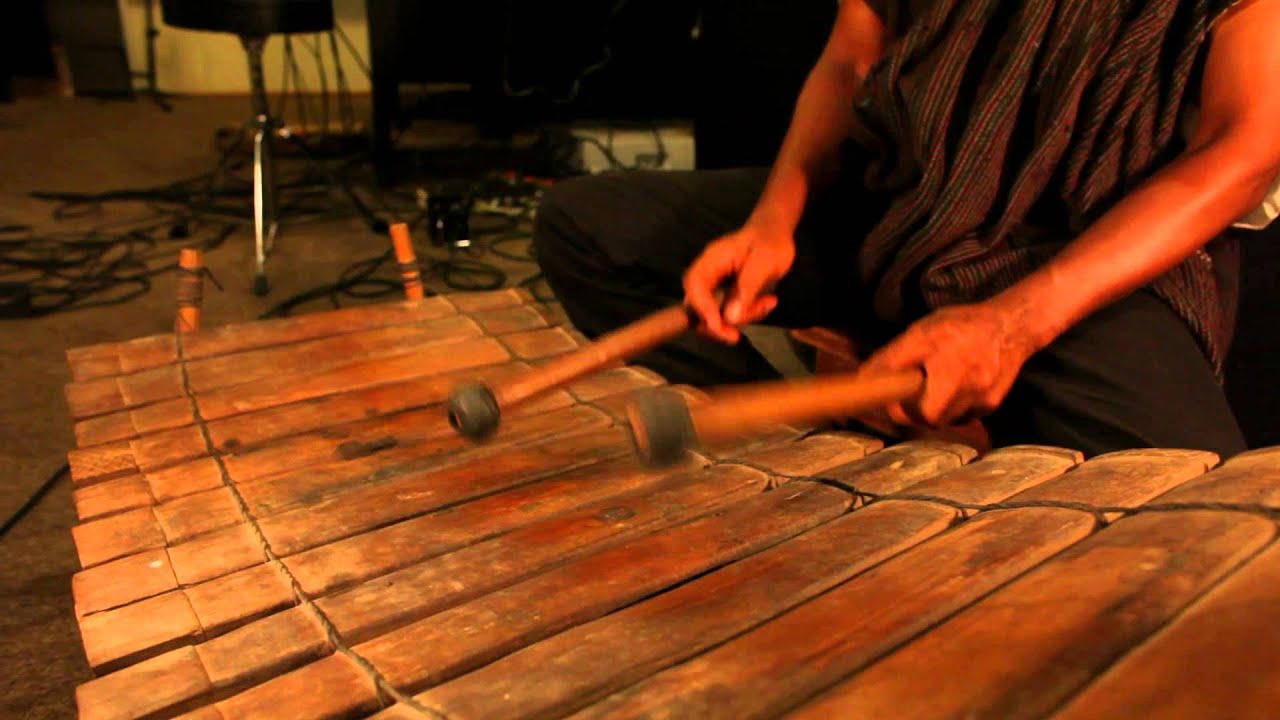 Aaron Bebe - Gyil - Bewaa Medly - YouTube