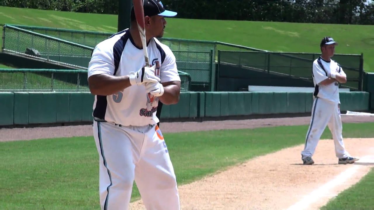 2010 'A' Worlds - Rusty Bumgardner can still glove it - YouTube