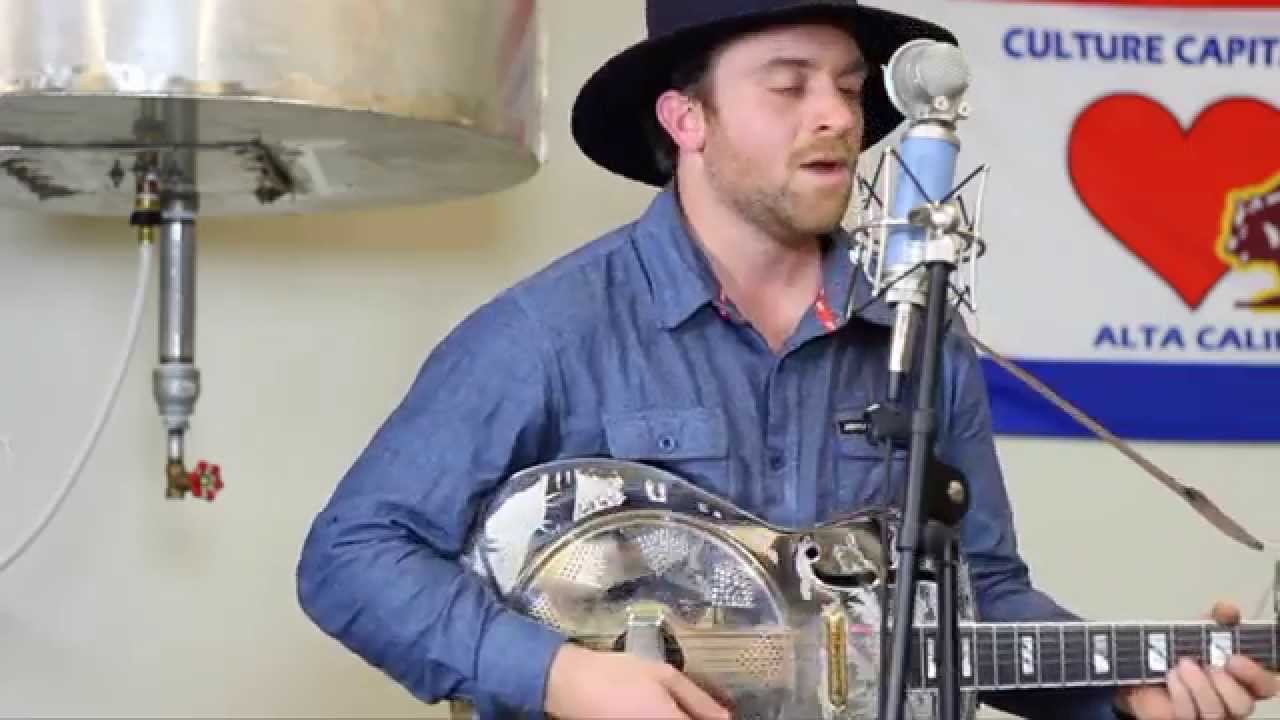 Abalone Grey - Draw Your Own Line @ Alta Coffee - YouTube