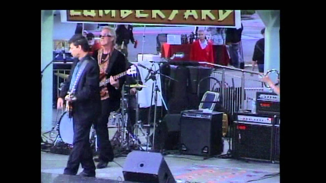 LUMBERYARD Live at Todos Santos Plaza - MATT TIDMARSH sings Folsom ...