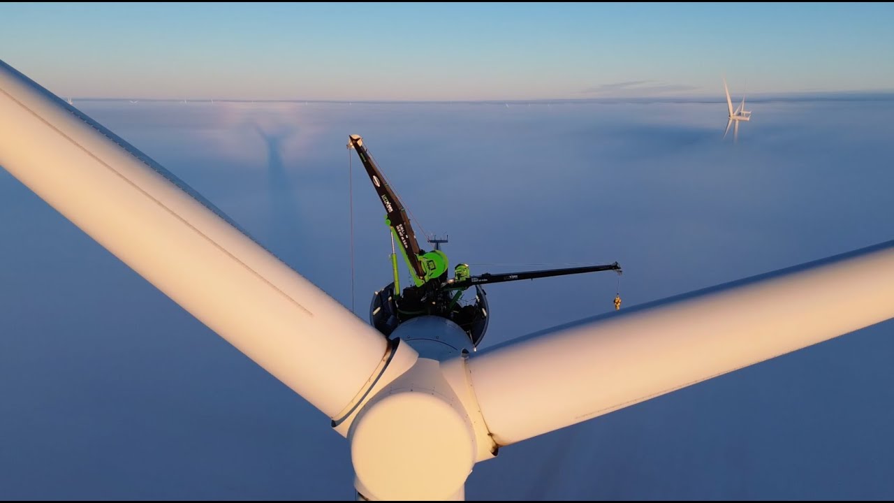 GenHook™ LT Crane System - Winter Generator Exchange - YouTube