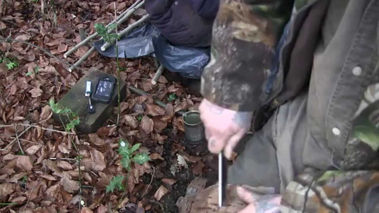 Bushcraft Fire Lighting: Cherry Bark And Ferro Rod - YouTube