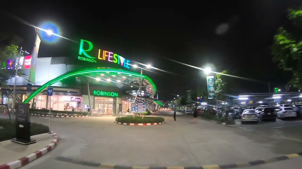 โรบินสันดอนหัวฬ่อ Robinson Lifestyle Chonburi วิ่งเข้าถนนเส้นหลังเทศบาล ...