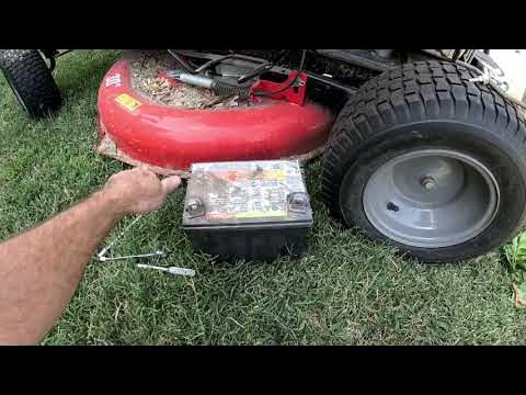 How to remove the battery on the Craftsman R110 Riding Mower - YouTube