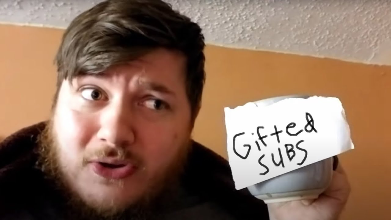 How Twitch streamers act during SUBtember - YouTube