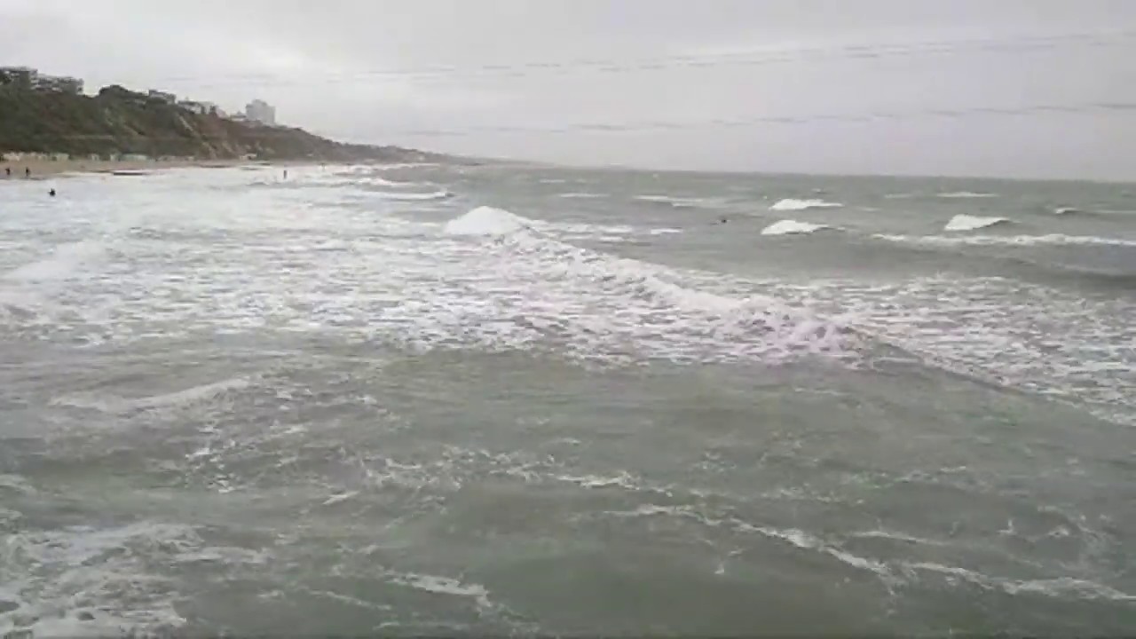 Bournemouth Beach Strong Wind And Waves L. - YouTube