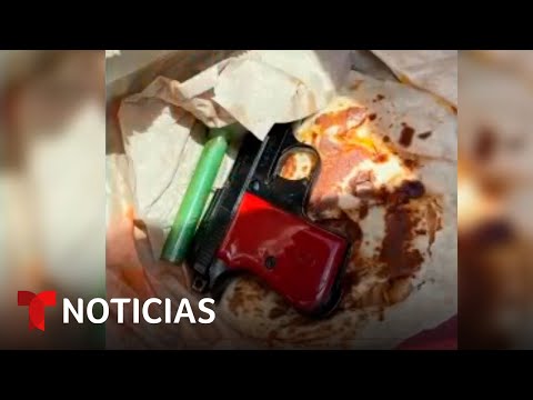 Autoridades incautan arma y drogas dentro de una quesadilla | Noticias Telemundo