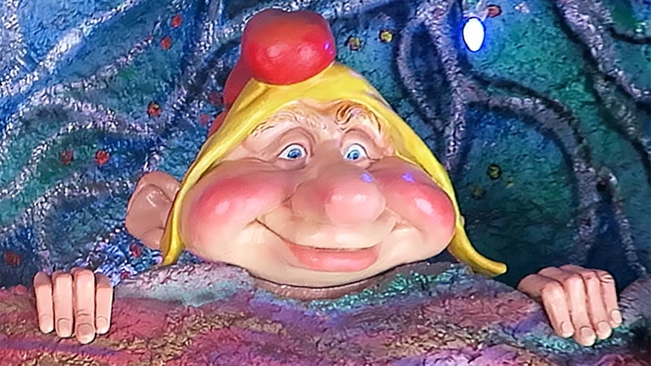 Fairy Tale train ride Prater park Vienna / Alt Wiener Grottenbahn - YouTube