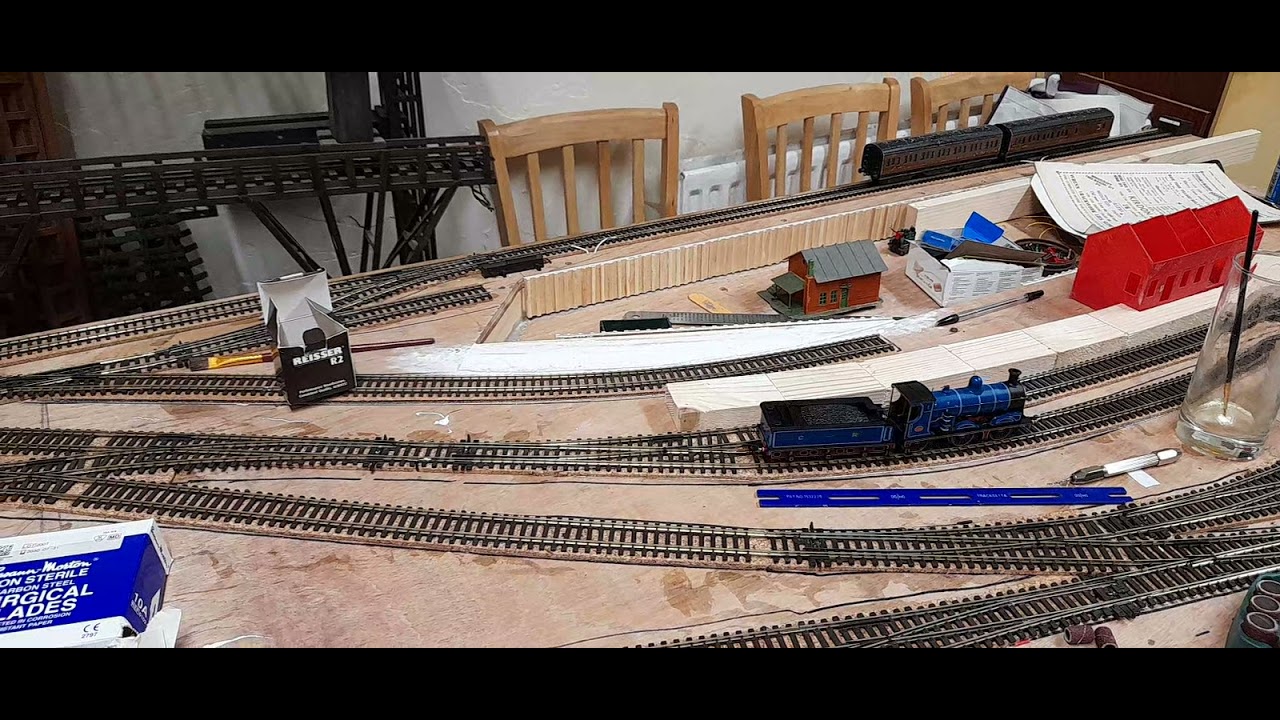 Bachmann Class 812 test run on NWR. - YouTube