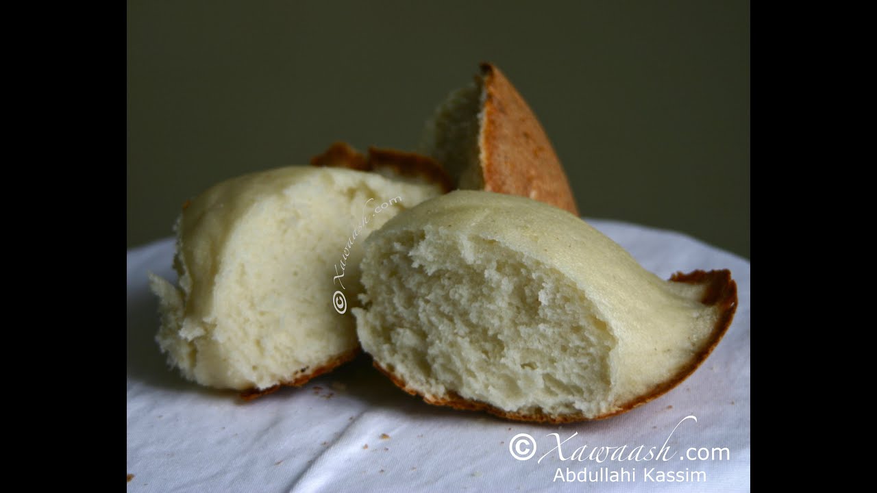 Bravanese Bread (Maanda - Muufo Baraawe) - YouTube
