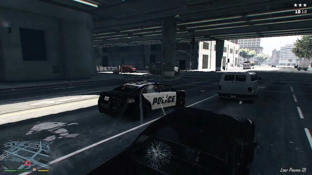 GTA 5 REALISTIC ESCAPE FROM POLICE CHASE!! - YouTube